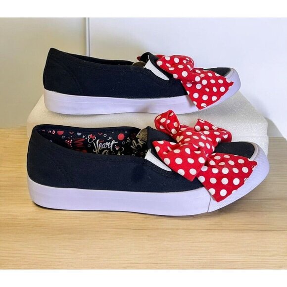 Disney | Other | Disney Minnie Mouse Slip On Shoes Kids 4 Black Canvas ...